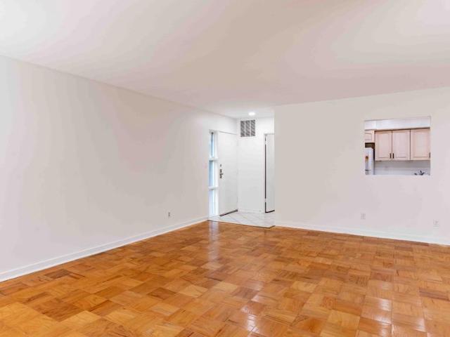 29 Stonehenge Circle # 2
