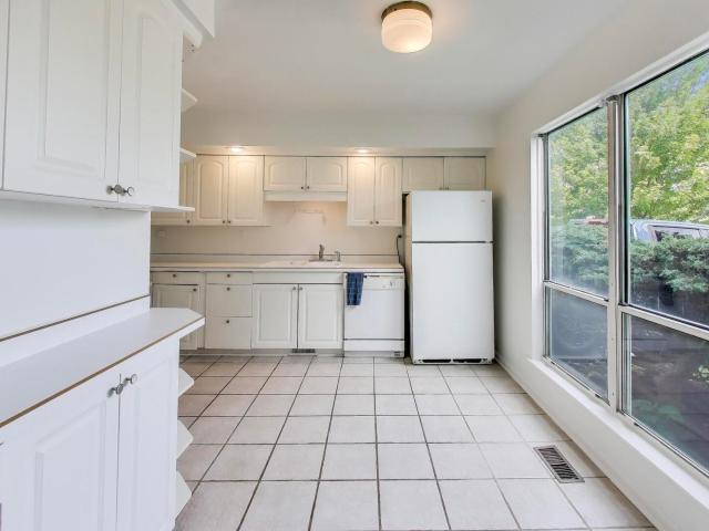 29W420 Tanglewood Lane