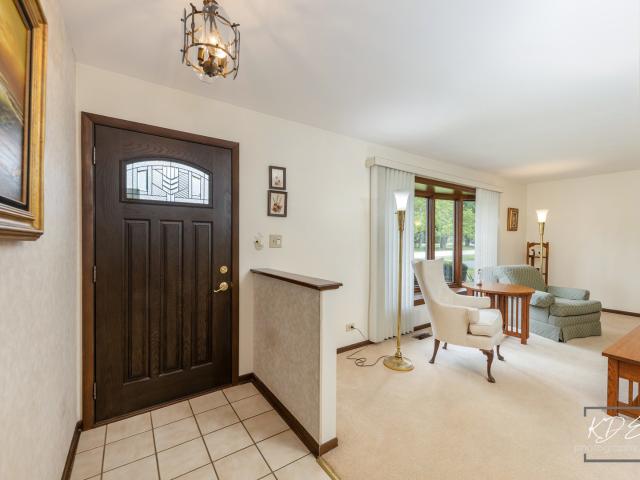 29W303 Hartman Drive