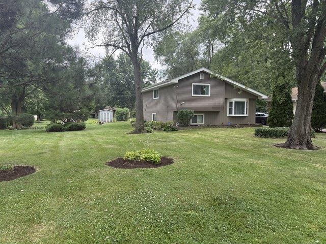 29W313 Ray Ave, West Chicago, IL 60185