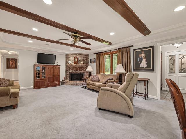 2 Magnolia Lane