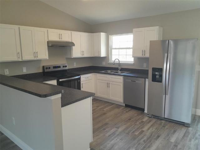 2 Malauka Loop Ln, Ocklawaha, FL 32179 | MLS #OM698024 | Compass