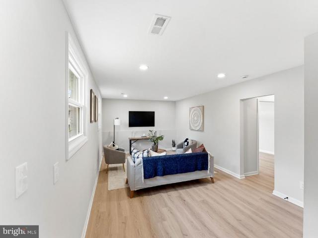 2 Manor Terrace