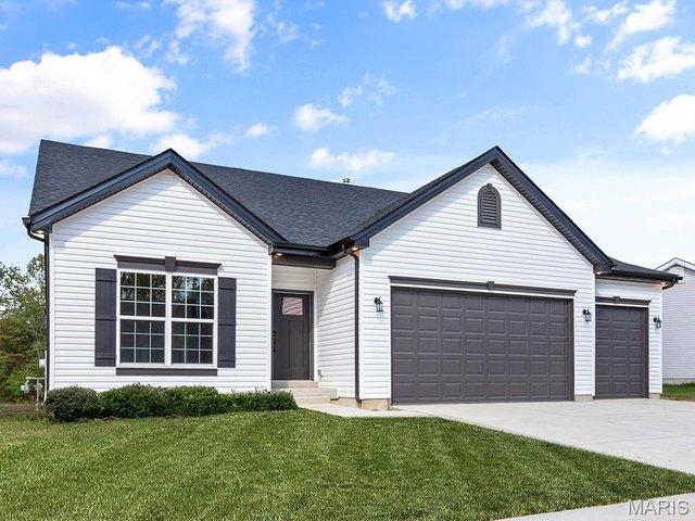 2 Maple Expanded at Walnut Hls, Jefferson City, MO 65109