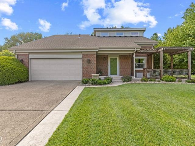2 Marley Ct, Whiteland, IN 46184