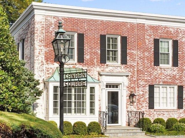 2 Mead St Unit 2, New Canaan, CT 06840