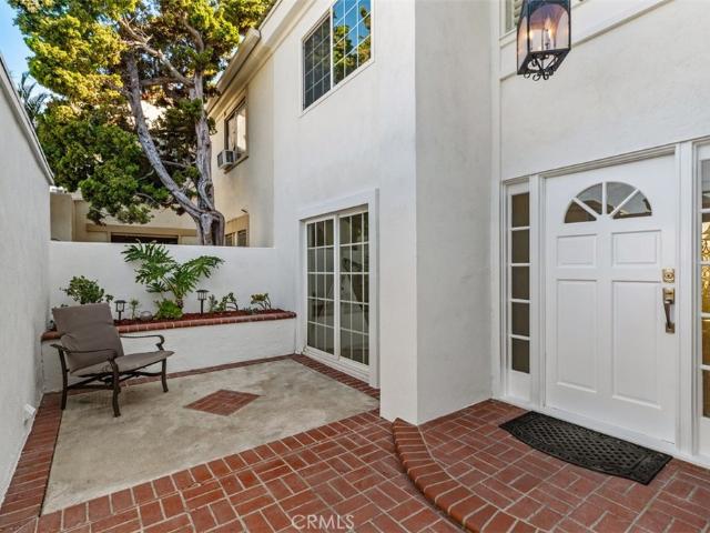2 Meadowsweet Way