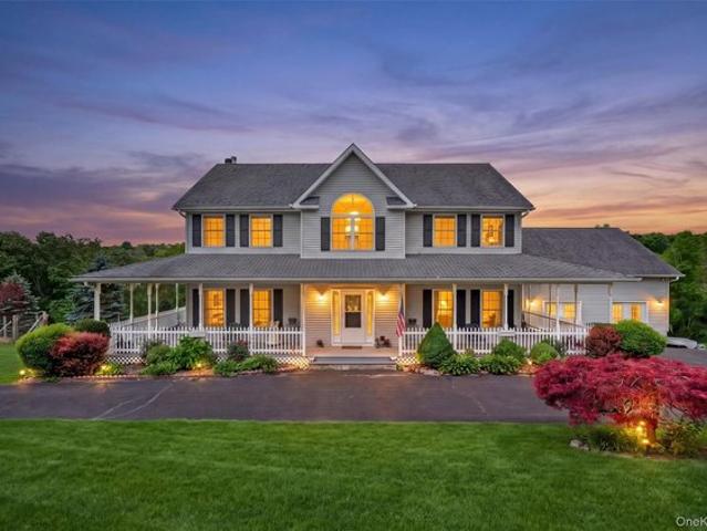 2 Melissa Ln, Washingtonville, NY 10992