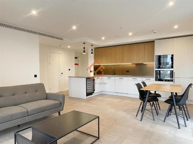 2 Merino Gardens, London, E1W 2 bed flat to rent £4,150 pcm £958 pw