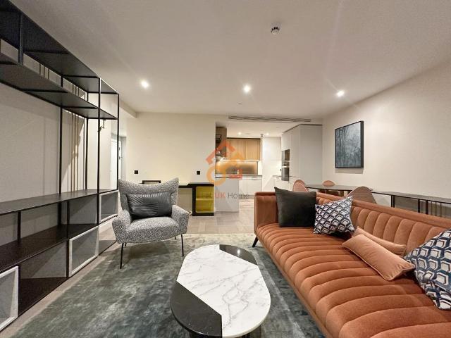 2 Merino Gardens, London, E1W