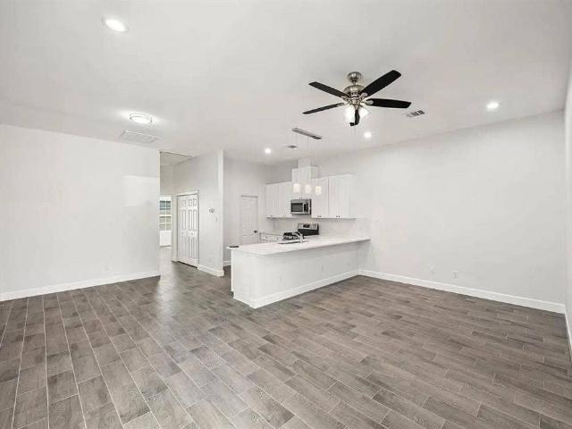 2 Min from UofH & TSU