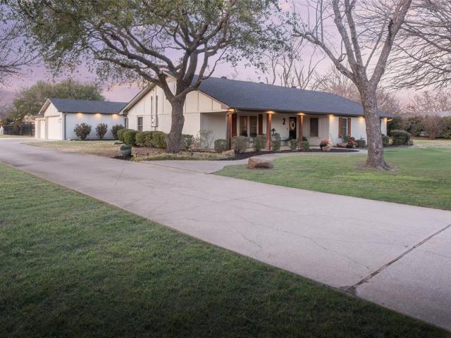 2 Moonlight Trail, Lucas, TX 75002 | MLS #21197 | Compass
