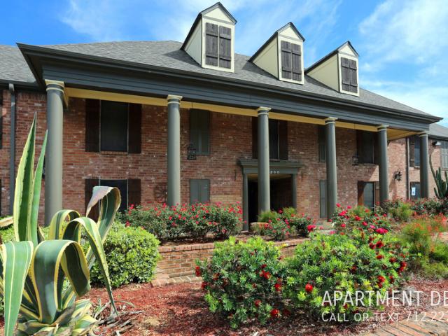 2 month free modern and stylish apartment in Gulfton