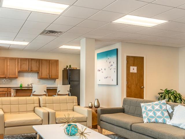 2 months freegreat location! minutes from Galveston