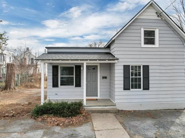 2 New St, Glens Falls, NY 12801
