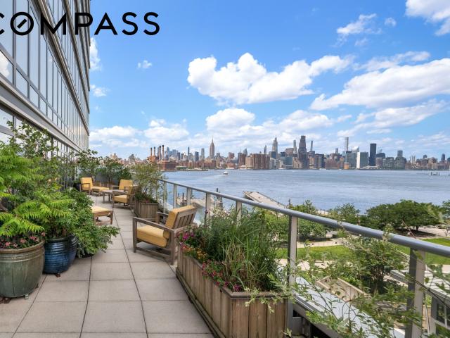 2 Northside Piers 6J