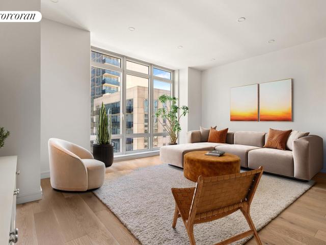 2 Northside Piers 7J