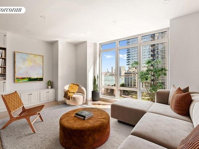 2 Northside Piers Apt 7J, Brooklyn, NY 11249