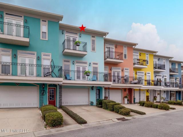 2 Oak Alley Lane