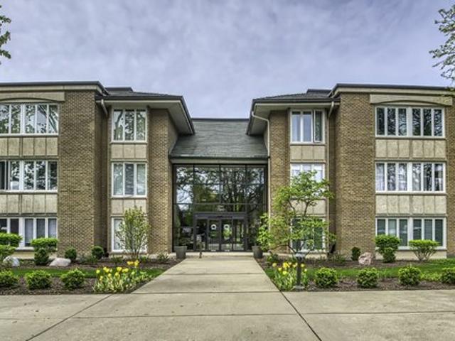 2 Oak Brook Club Dr Apt C103, Oak Brook, IL 60523