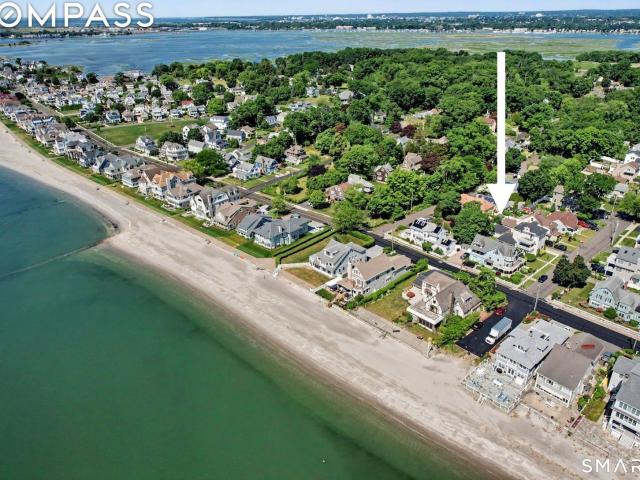 2 Ocean Ave, Milford, CT