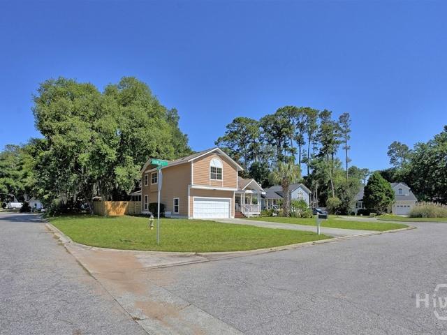 2 Oemler Court E