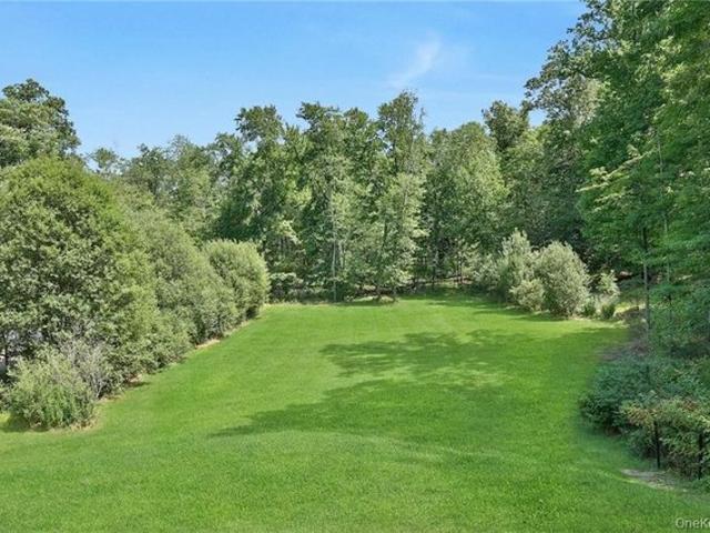 2 Ohio Ave, Spring Valley, NY 10977