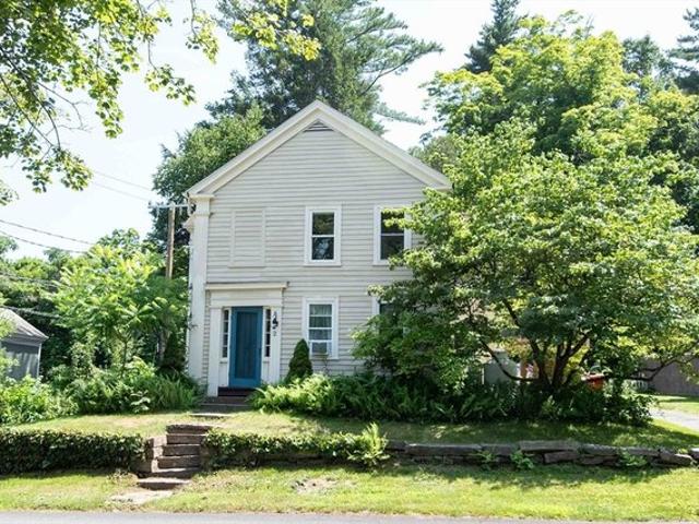 2 Old Sunderland Rd, Montague, MA 01351