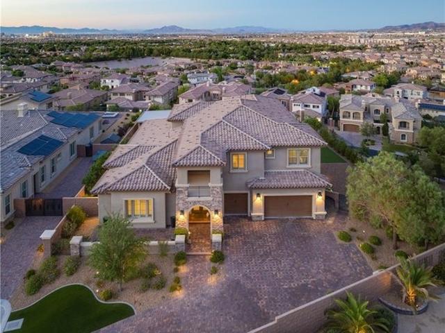 2 Olympia Outlook Dr, Las Vegas, NV 89141