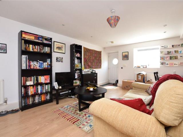 2, Omni House, Back Green, Churwell, Morley, LS27 7TE
