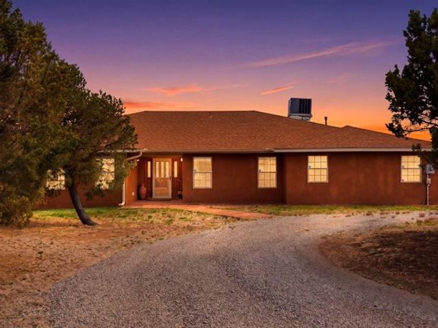 2 Autumnwood Ct, Edgewood, NM 87015