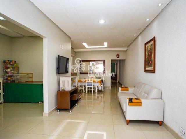 2ª Avenida | Casa Térrea 3 Quartos sendo 1 Suíte Reformada