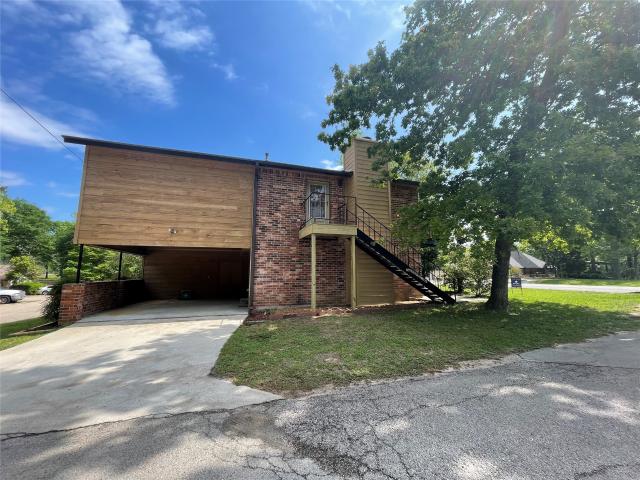 2 A Thunderbird Dr, Panorama Village, TX 77304 | MLS #27340 | Compass