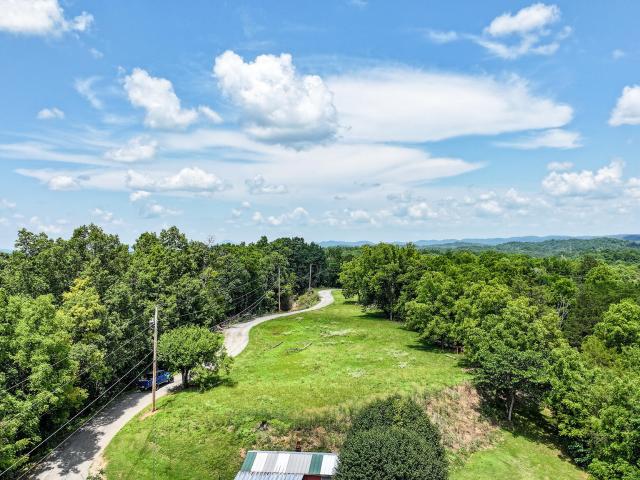2 Ac West Hill Crest Drive