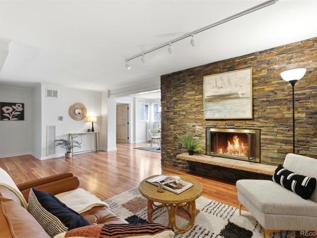 2 Adams Street # 105