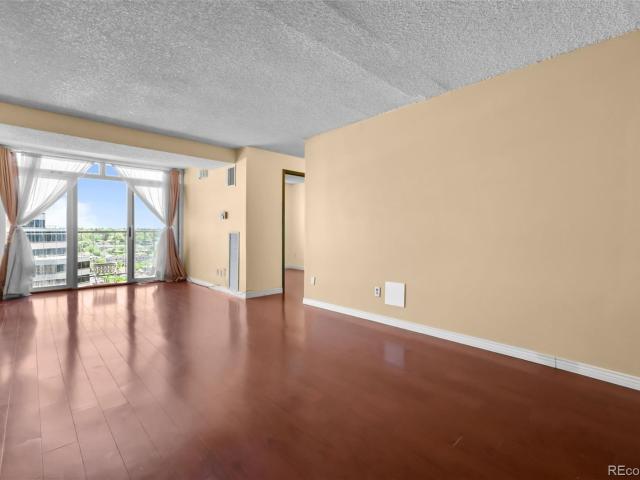 2 Adams Street # 1507