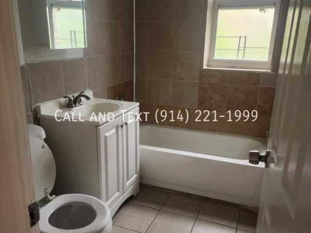 2 Amsterdam Pl, Mt Vernon, NY 10553 4f Contact Us: 914 221 1999