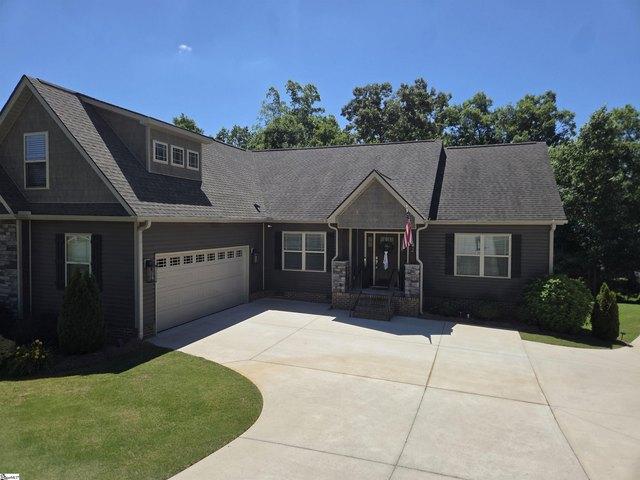 2 Anastasia Ct, Easley, SC 29642