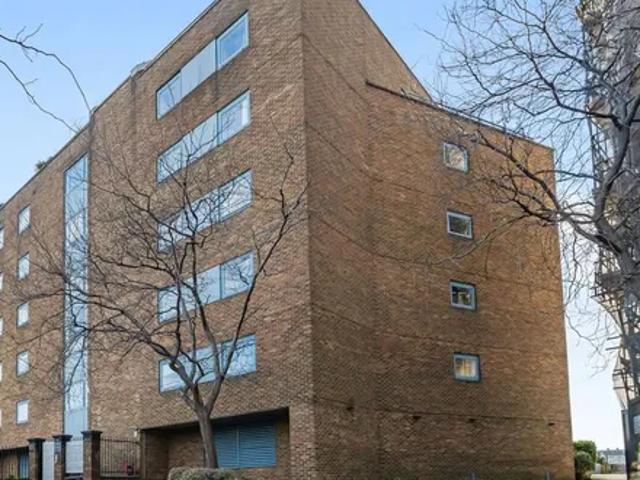 2 Arnhem Place, London, E14 3RU, United Kingdom | 2 bed apartment for rent #167884757 | Rentberry