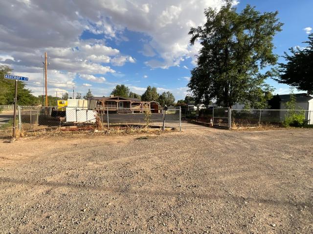 2 Ashcroft Court