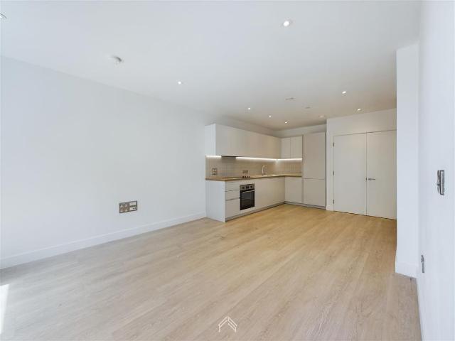 2 Ashley Road, London N17, 1 bed flat to rent, £1,890 pcm | PrimeLocation