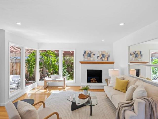 2 Burnham Court