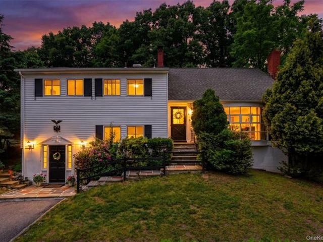 2 Burkewood Rd, Hartsdale, NY 10530