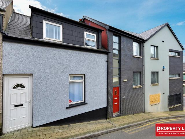 2 Barnewall Place Derry/Londonderry, Waterside