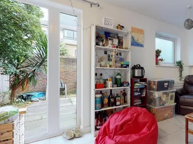 2 Barnfield Place, Millwall, London, E14 9YA, United Kingdom | 4 bed townhouse for rent #139068561 | Rentberry