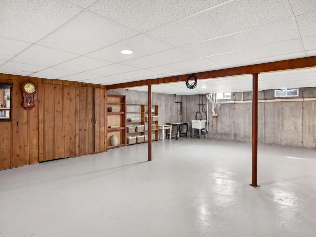 2 Bay View Road