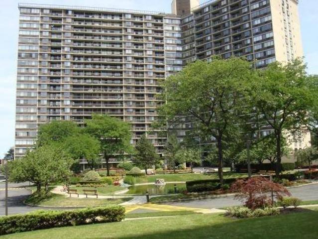 2 Bay Club Dr Apt 7A, Bayside, NY 11360