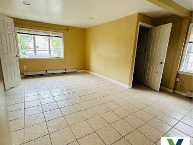 2 bd, 1 ba, 1155 sqft Apartment for rent Teaneck, New Jersey