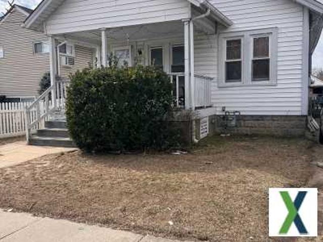 2 bd, 1 ba, 1200 sqft Home for rent Freeport, New York