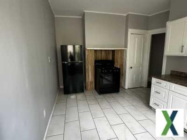 2 bd, 1 ba, 1300 sqft Home for rent Roselle, New Jersey